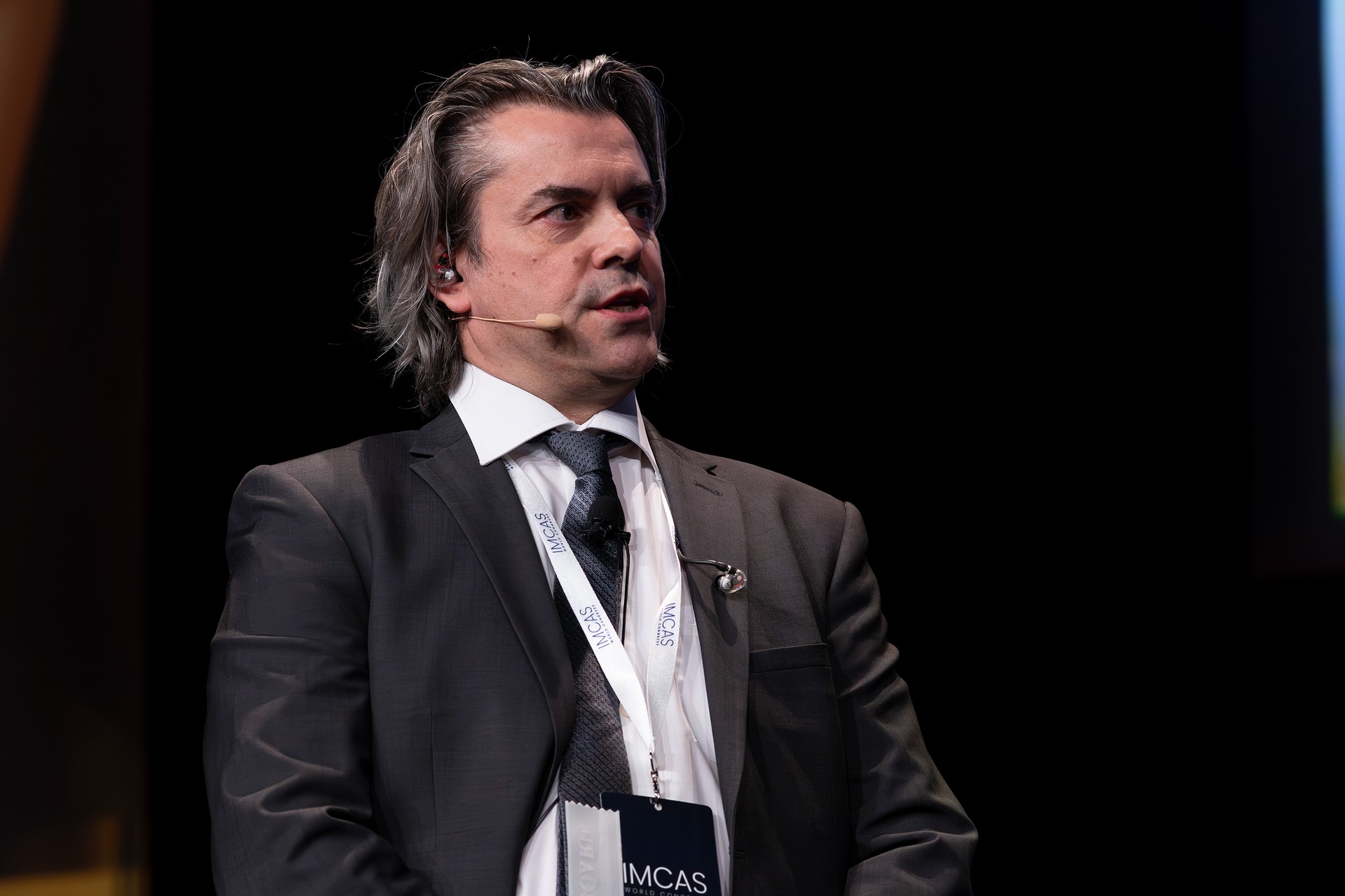 Rencontre avec le Dr Sébastien Garson, chirurgien plasticien, co ...